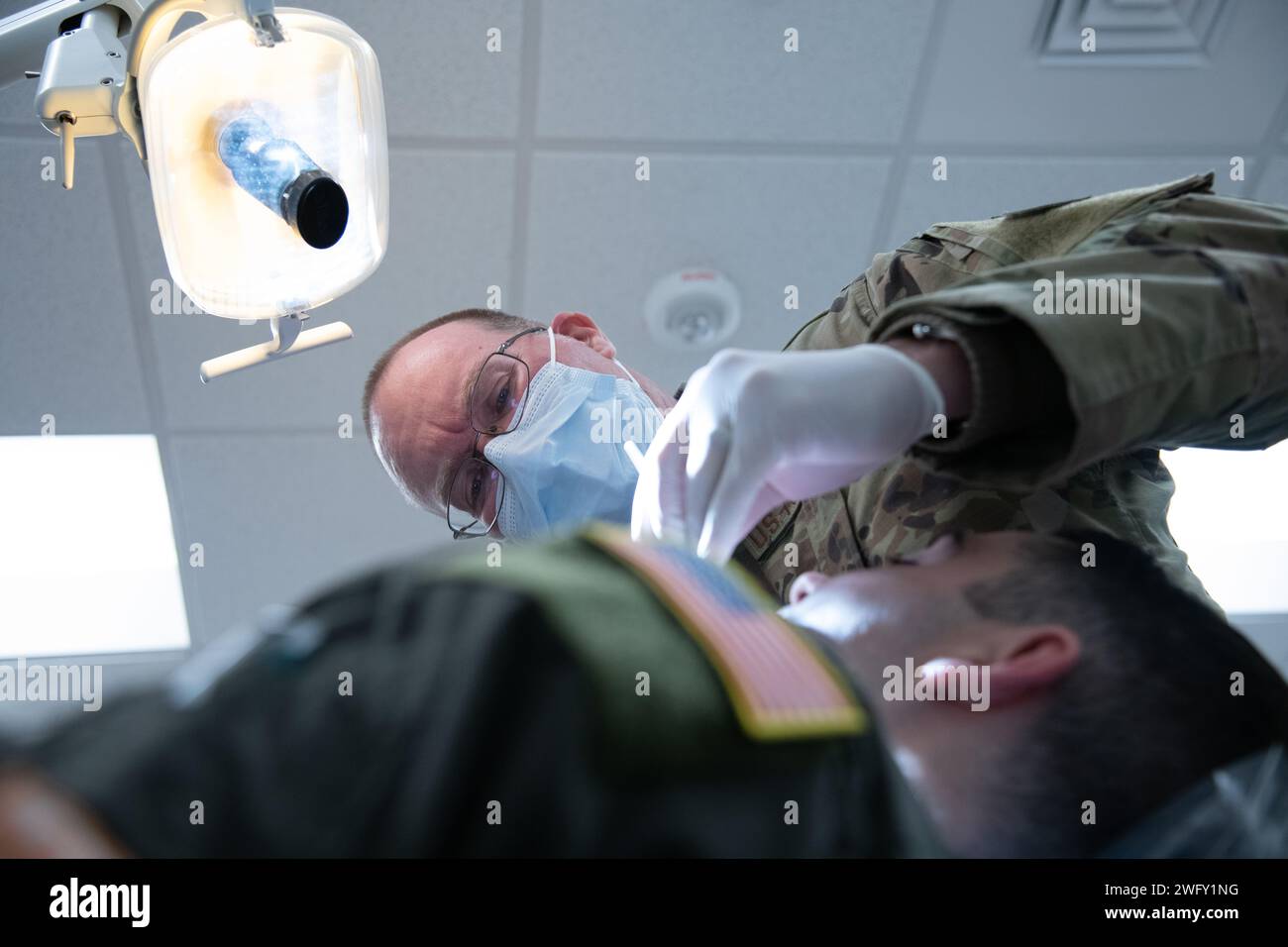 Dental emergencies hi-res stock photography and images - Alamy