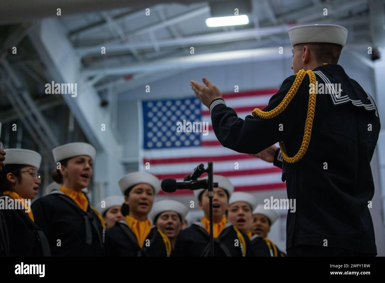 U.S. Navy Recruit Training Command's Pass in Review in Great Lakes ...
