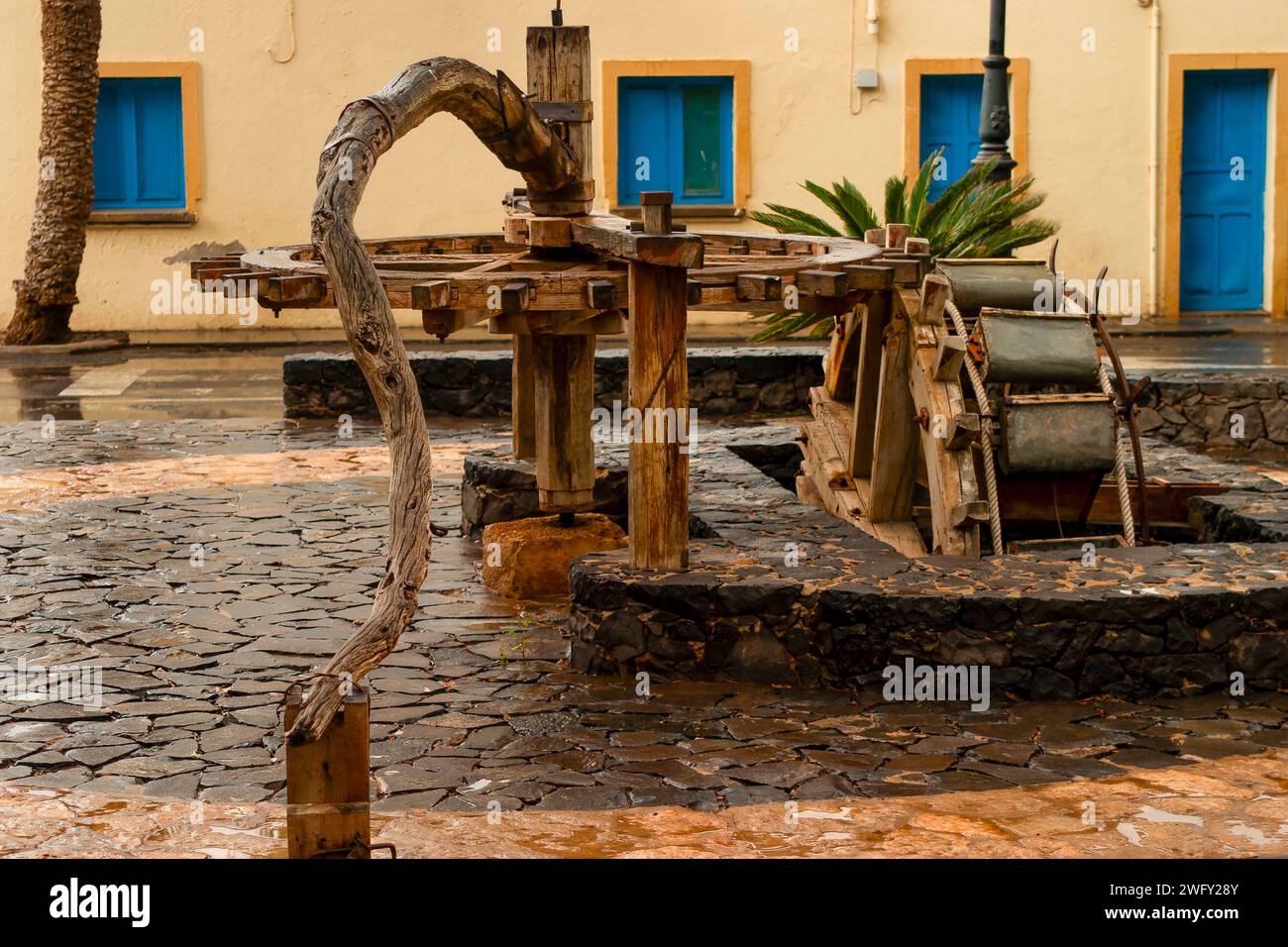 Primitive well pump hi-res stock photography and images - Alamy