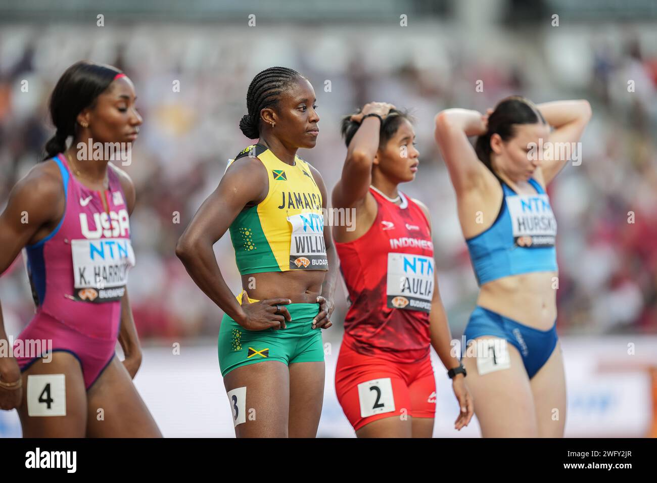 Danielle WILLIAMS participating in the 100 meters hurdles at the World ...