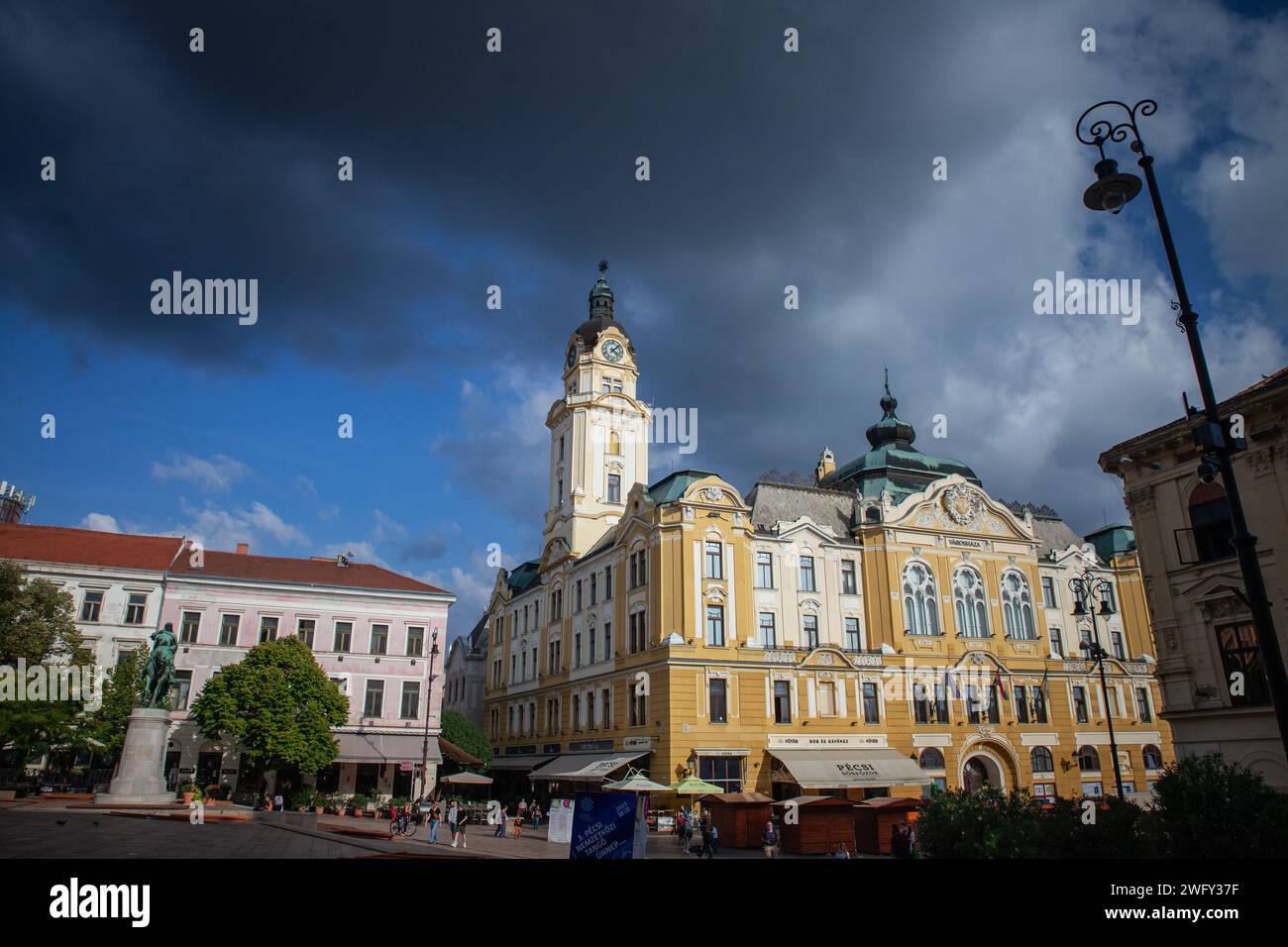 Pecs city hall hi-res stock photography and images - Alamy