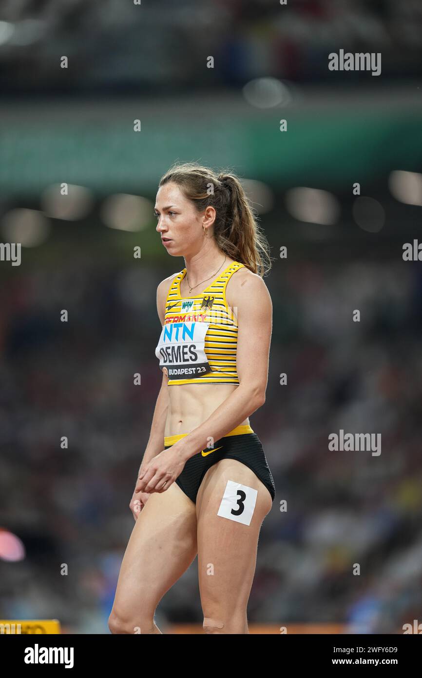 Eileen DEMES participating in the 400 meters hurdles at the World ...