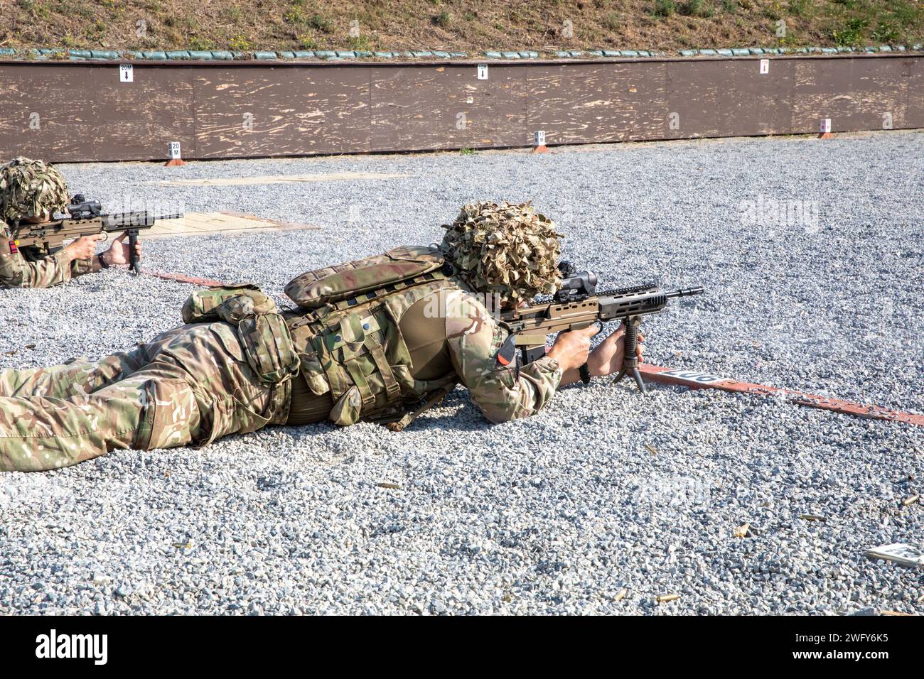 British soldiers from the Princess of Wales Royal Regiment (PWRR ...
