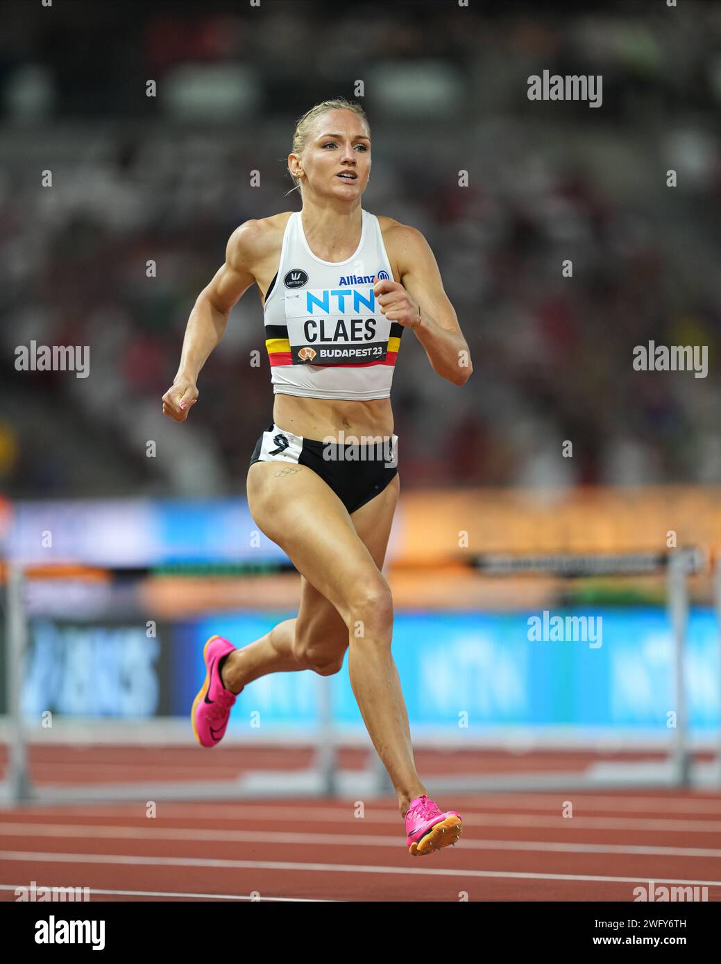 Hanne CLAES participating in the 400 meters hurdles at the World ...