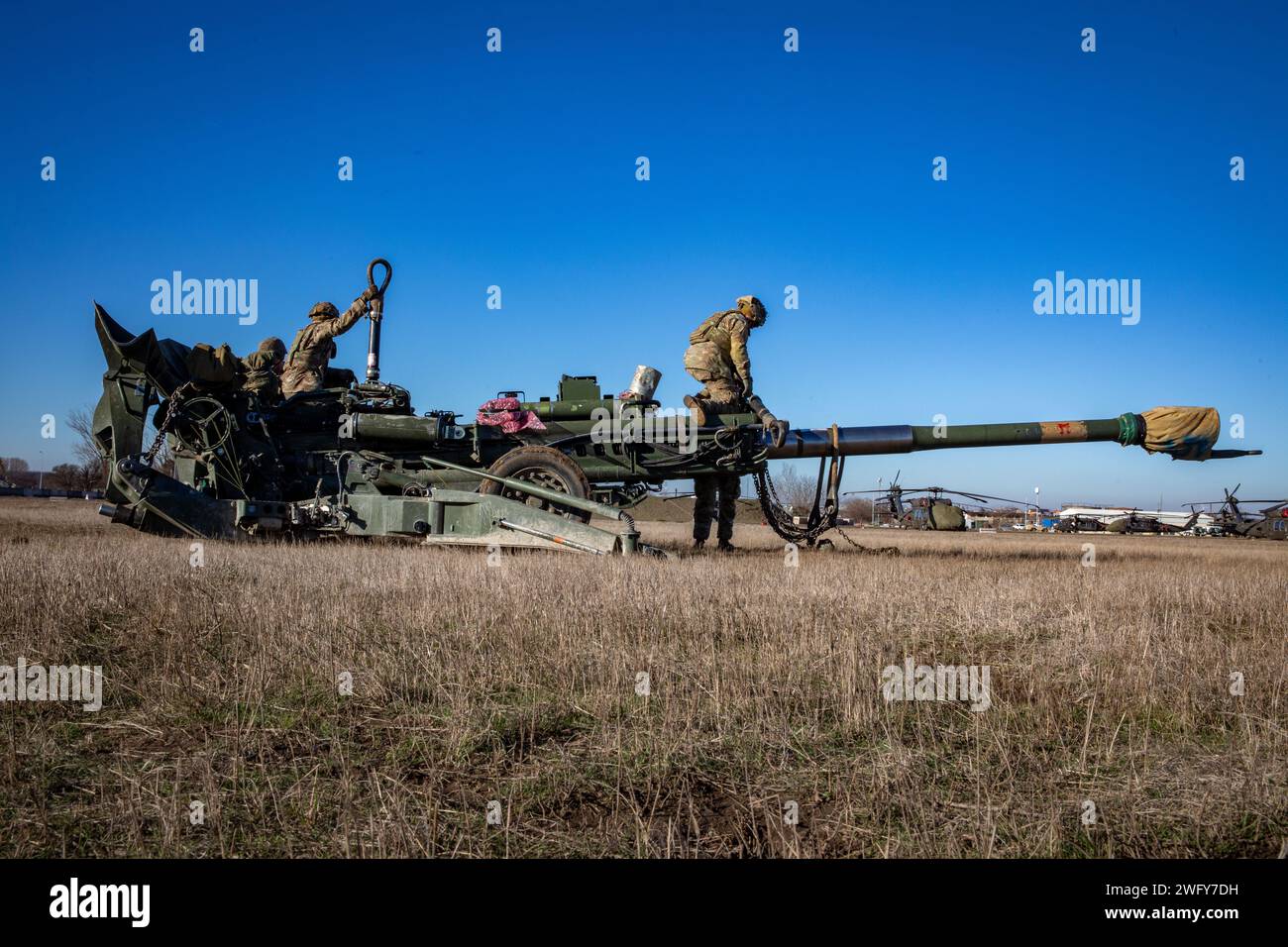 Artillery soldiers from Charlie Battery, 3rd Battalion, 320th Field Artillery Regiment, 3rd ...