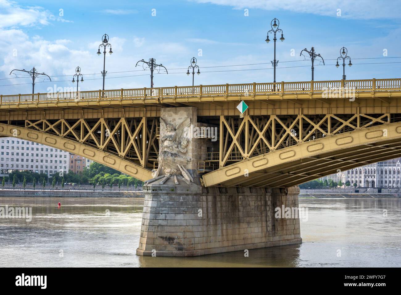 Baroque pillar hi-res stock photography and images - Alamy