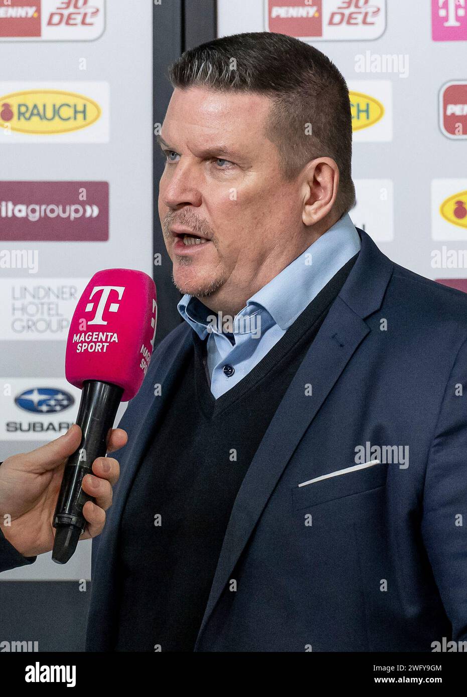 Muenchen, Deutschland. 01st Feb, 2024. Tom Pokel (Chef-Trainer ...