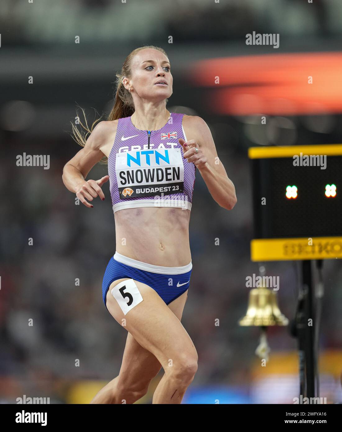 Katie SNOWDEN participating in the 1500 meters at the World Athletics ...