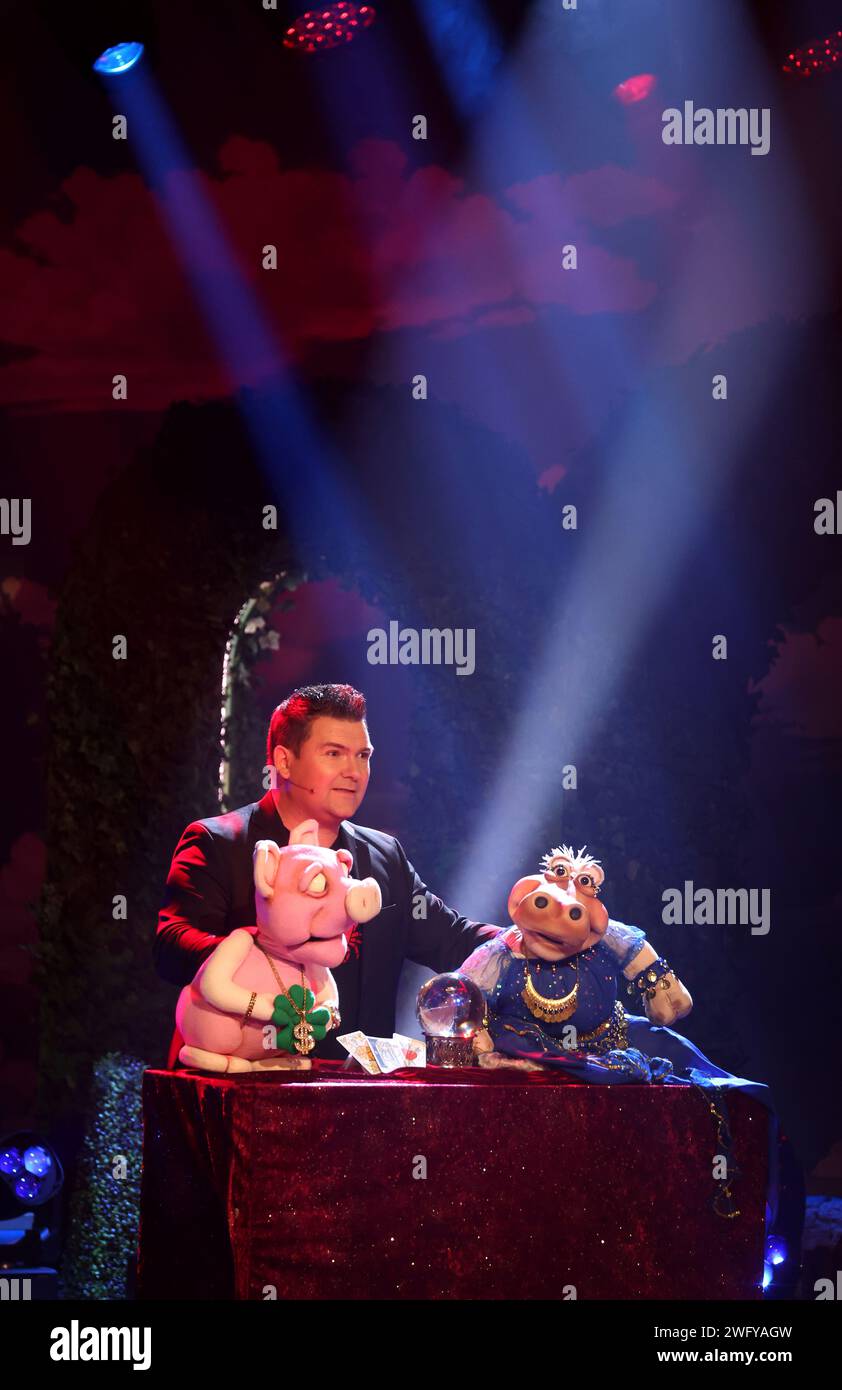 01 February 2024, Bavaria, Veitshöchheim: Sebastian Reich is on stage ...