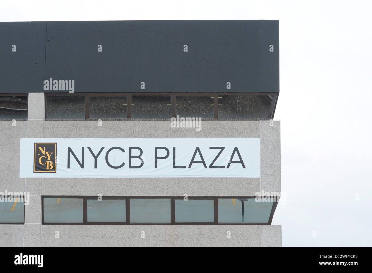 Nycb logo hi-res stock photography and images - Alamy
