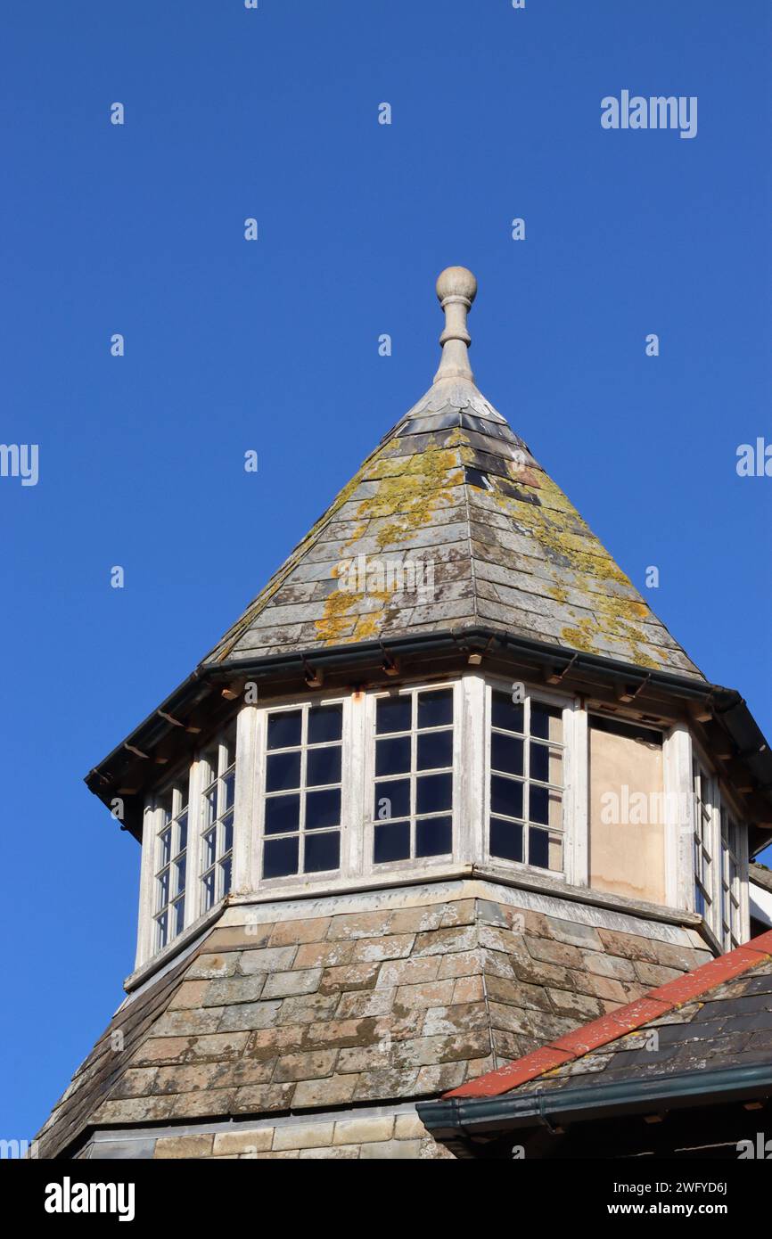 Octagonal turret hi-res stock photography and images - Alamy