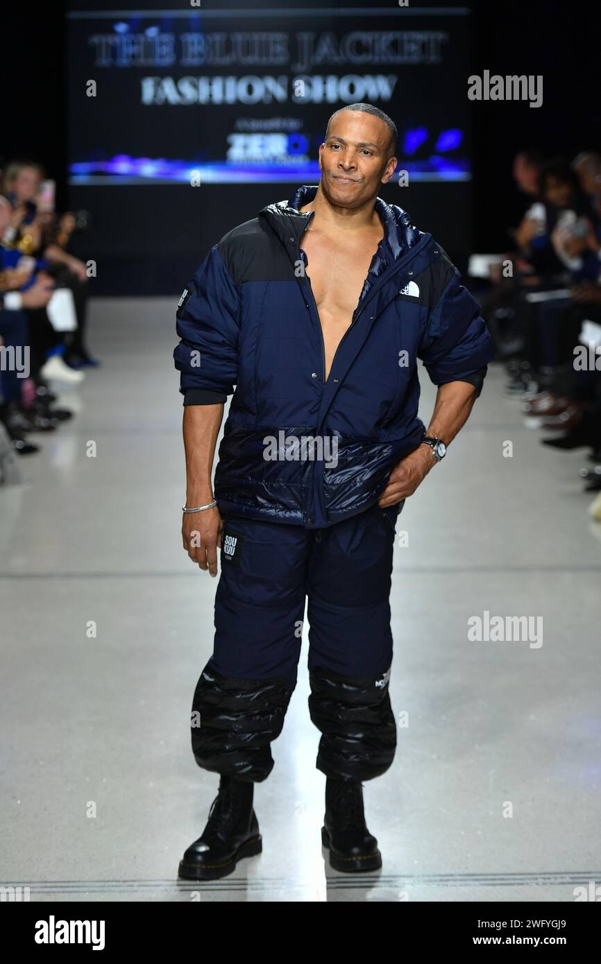 Mike woods and hi-res stock photography and images - Alamy