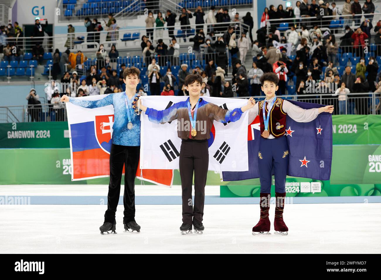 (L-R) Hagara Adam (SVK), Kim Hyungyeom (KOR), LI Yanhao (NZL), JANUARY ...