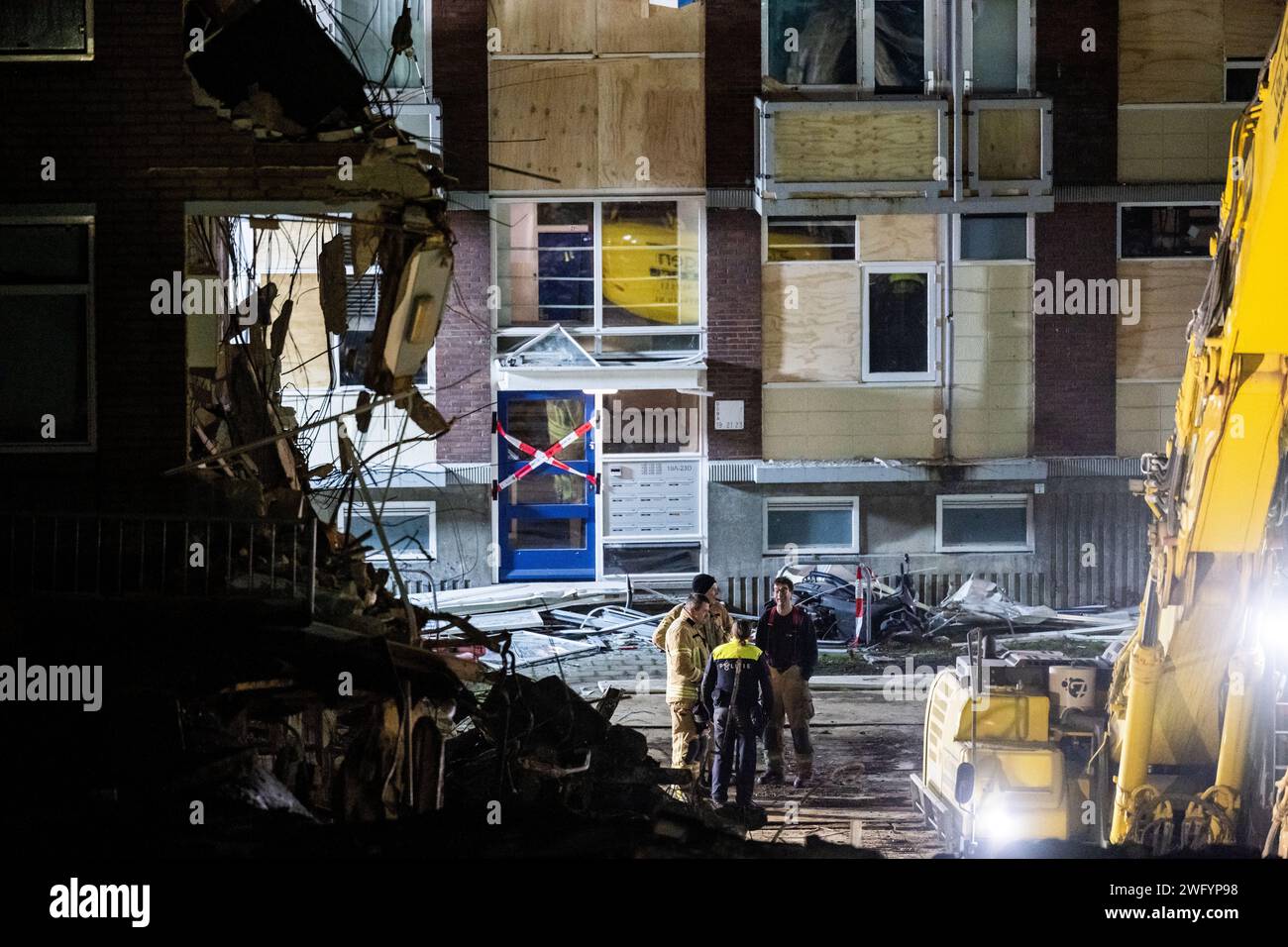 ROTTERDAM - Early Friday morning, emergency services continued to ...