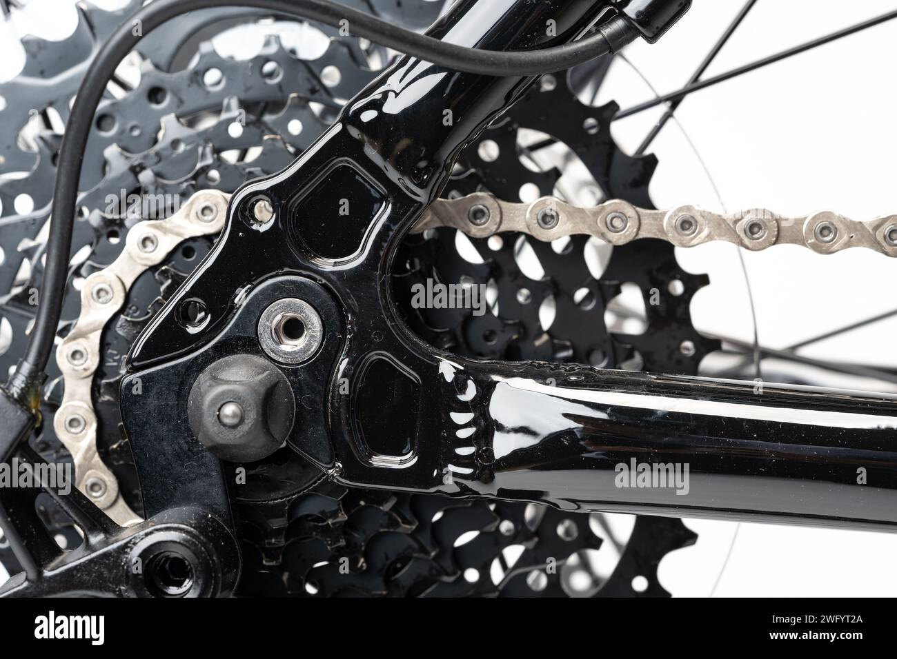 New bicycle chain part close up view Stock Photo - Alamy