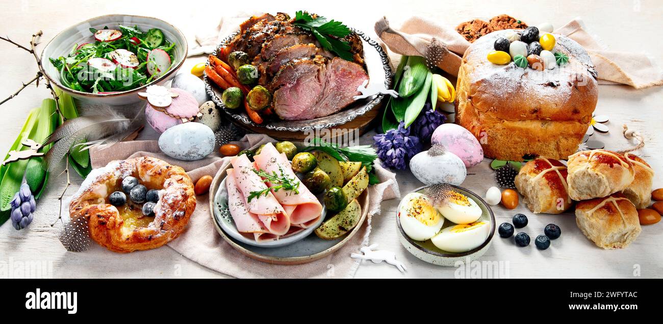 Easter dinner. Traditional food. Family spring event. Top view, banner ...