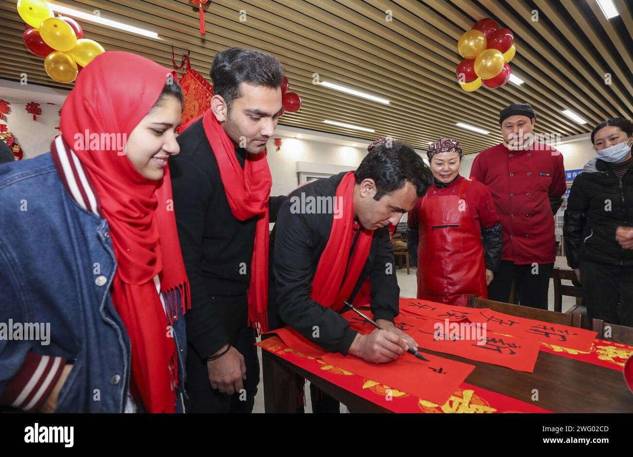 Foreign students from Huaiyin Normal University experience folk culture ...