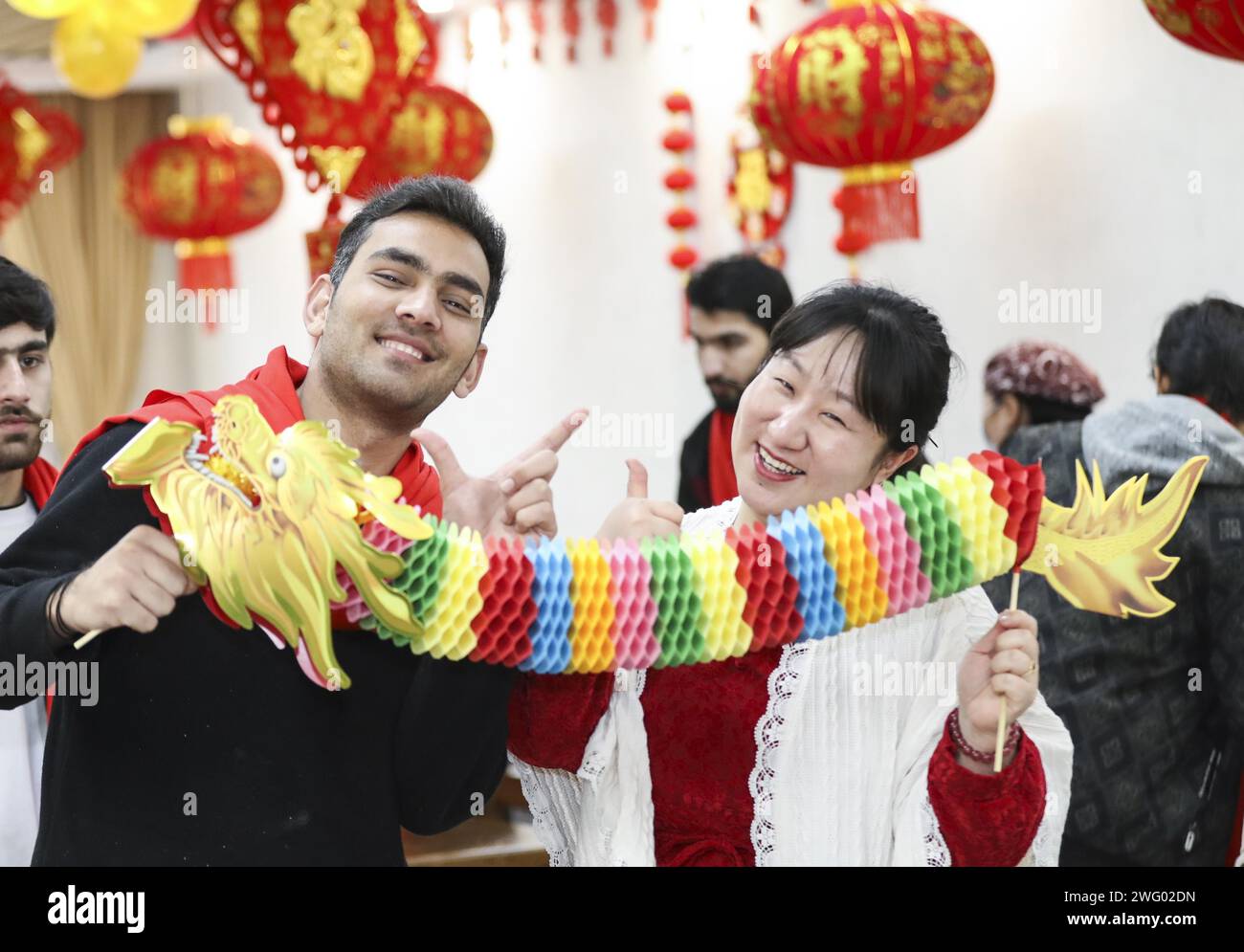Foreign students from Huaiyin Normal University experience folk culture ...