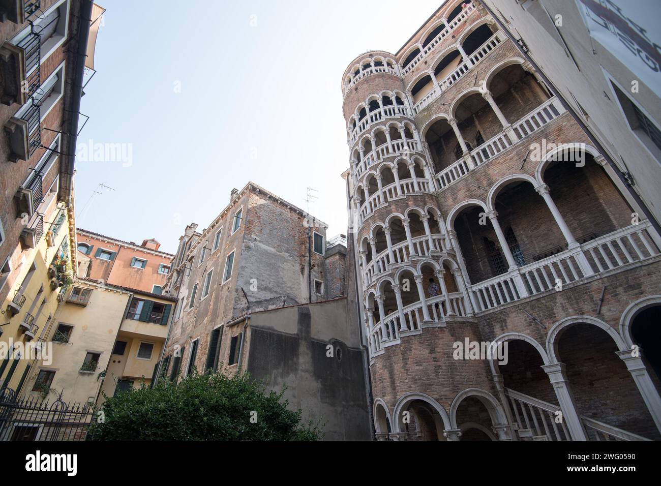 Gothic Palazzo Contarini del Bovolo from XV century with Scala ...