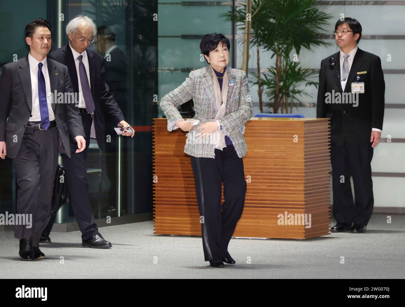 Tokyo Governor Yuriko Koike arrives at the Prime Minister's Office to ...