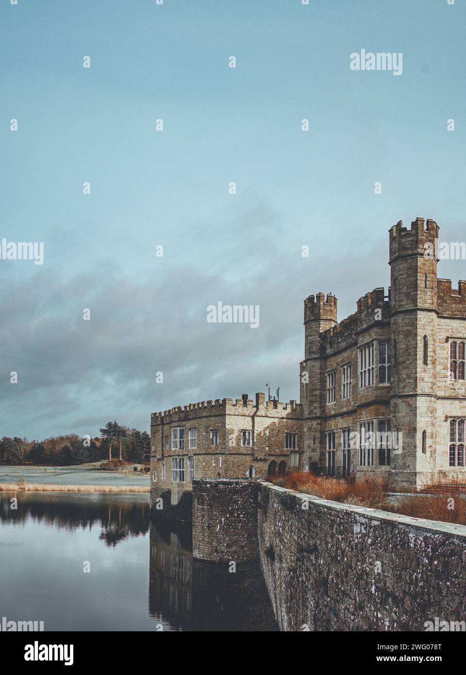 The castle keep and moat of an English Tudor castle in Kent Stock Photo ...