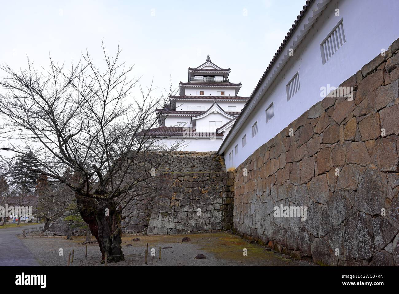 Tsuruga Castle (Wakamatsu castle) a concrete replica of 14th-century ...