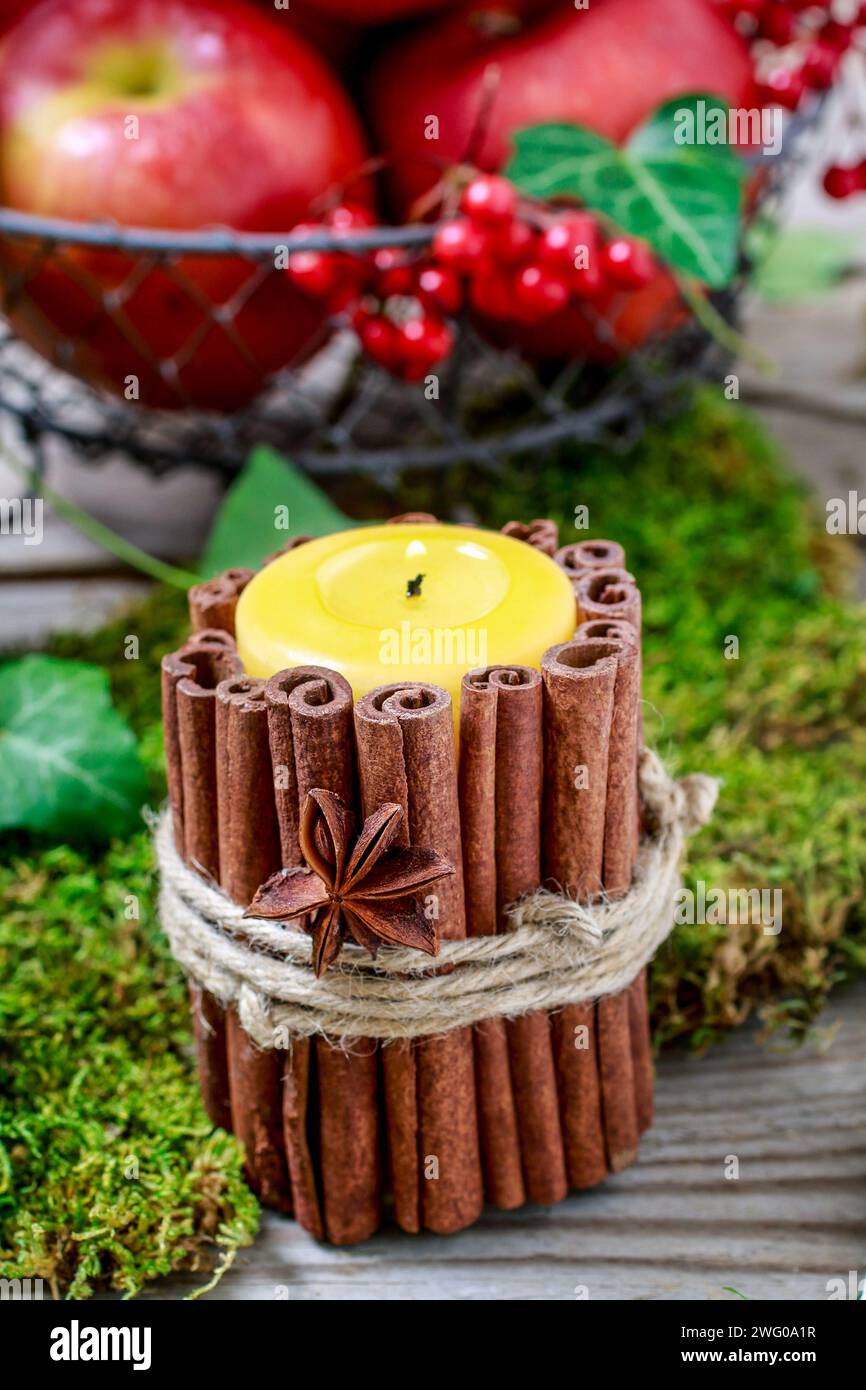 Decorated with cinnamon sticks hi-res stock photography and images - Alamy