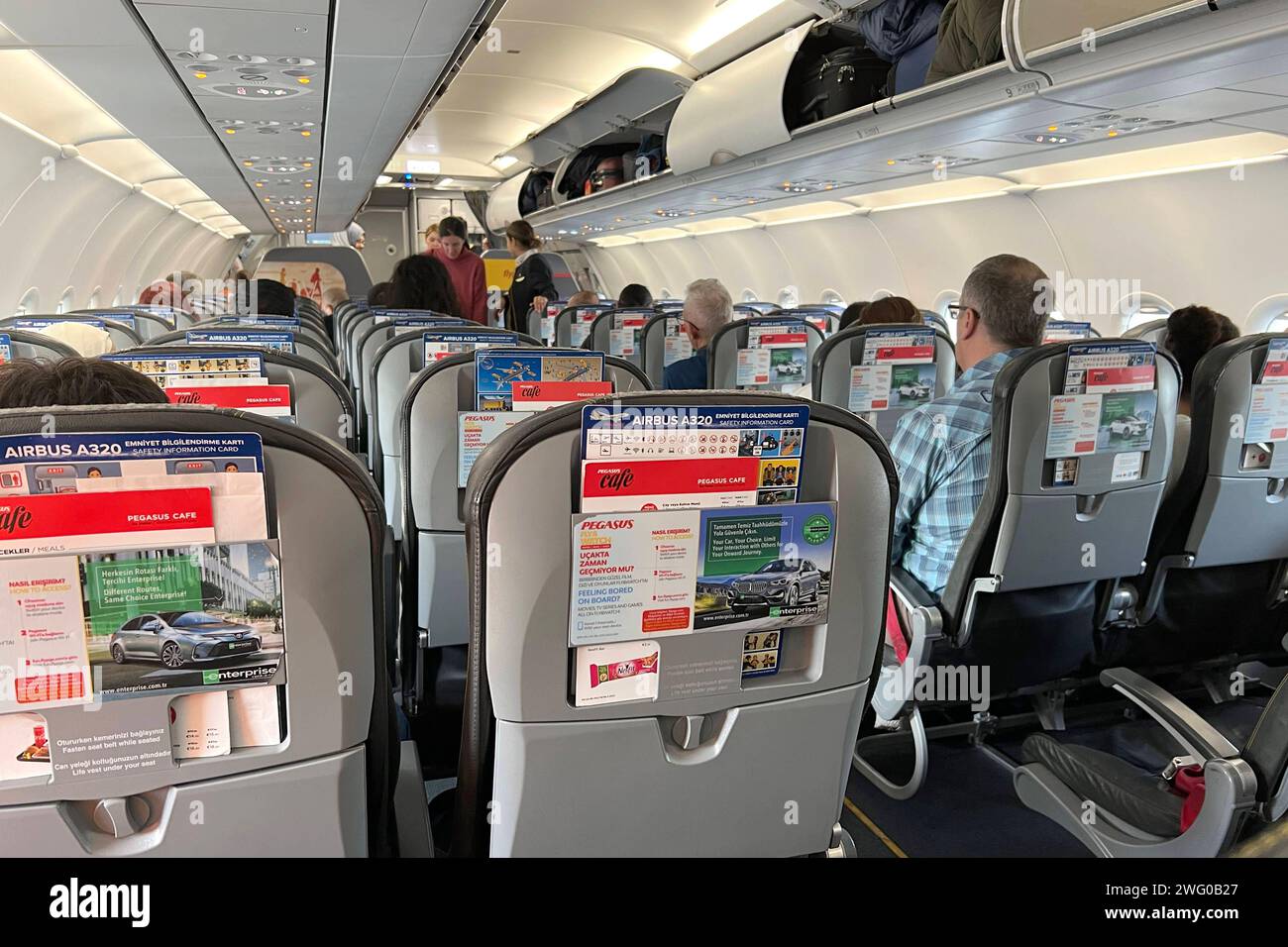 Passagiere beim boarding,Einsteigevorgang,einsteigen, Passagierflugzeug ...