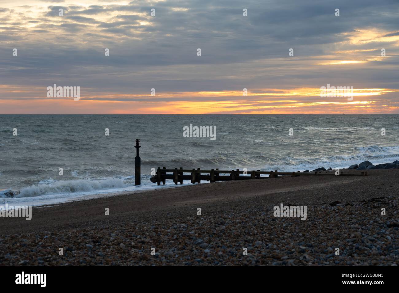 Groynes at shoreham hi-res stock photography and images - Alamy