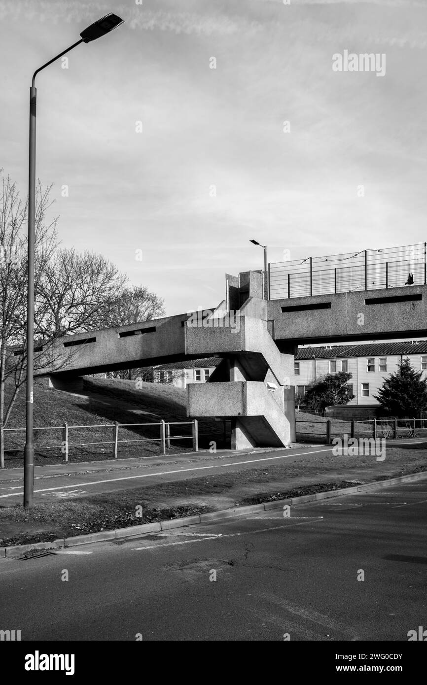 Brutalist Footbridge over Yarnton Way, Thamesmead SE2 London, part of ...