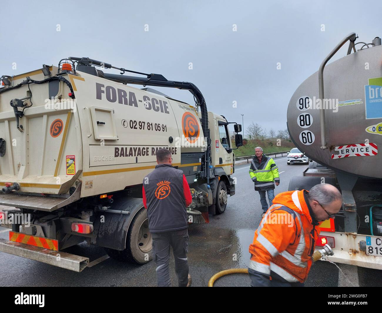 Camion plein hi-res stock photography and images - Alamy