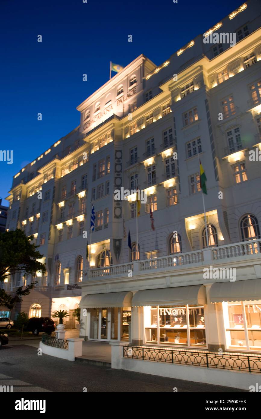 Luxury landmark lit night evening hotel hotel hi-res stock photography ...