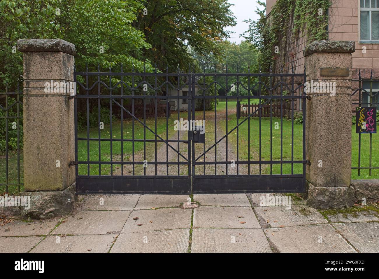 Old ornamental gate made of metal Stock Photo - Alamy