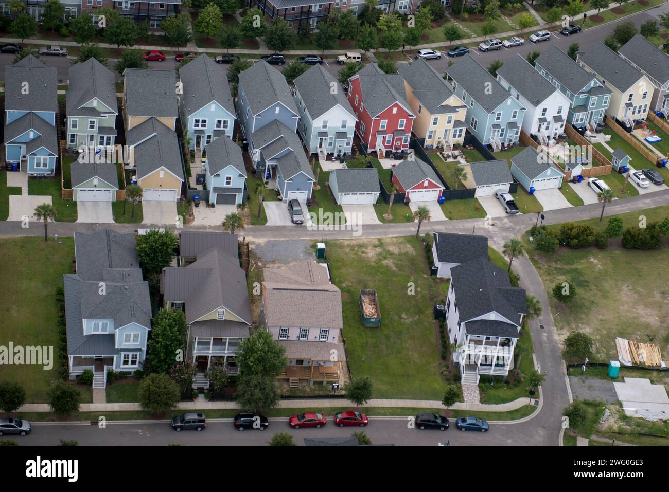 Row built structure hi-res stock photography and images - Alamy