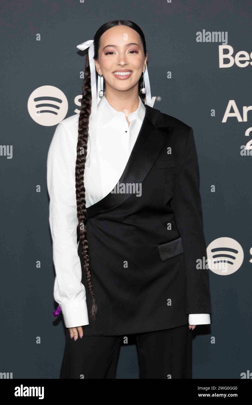 Los Angeles, USA. 01st Feb, 2024. Faouzia attends the arrivals of ...