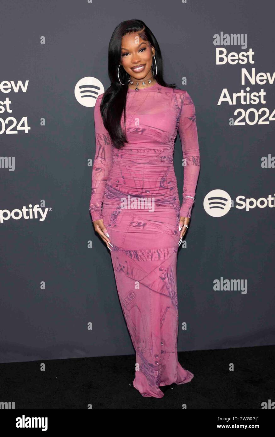 Los Angeles, USA. 01st Feb, 2024. Monaleo attends the arrivals of ...