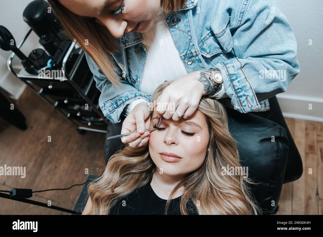 Blonde short hair fashion hi-res stock photography and images - Alamy