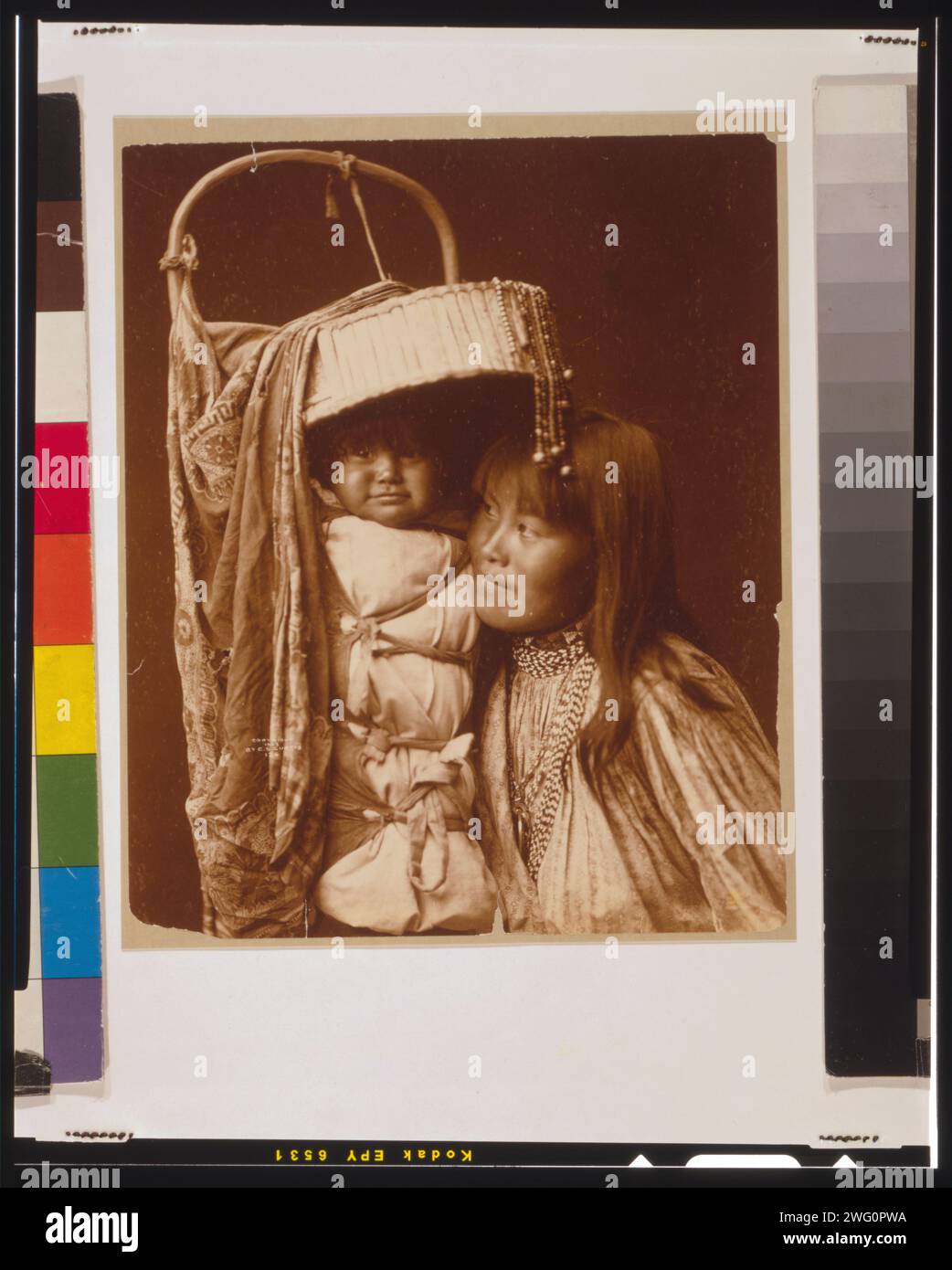 Apache girl and papoose, c1903 Stock Photo - Alamy Apache girl and papoose, c1903 Stock Photo - Alamy