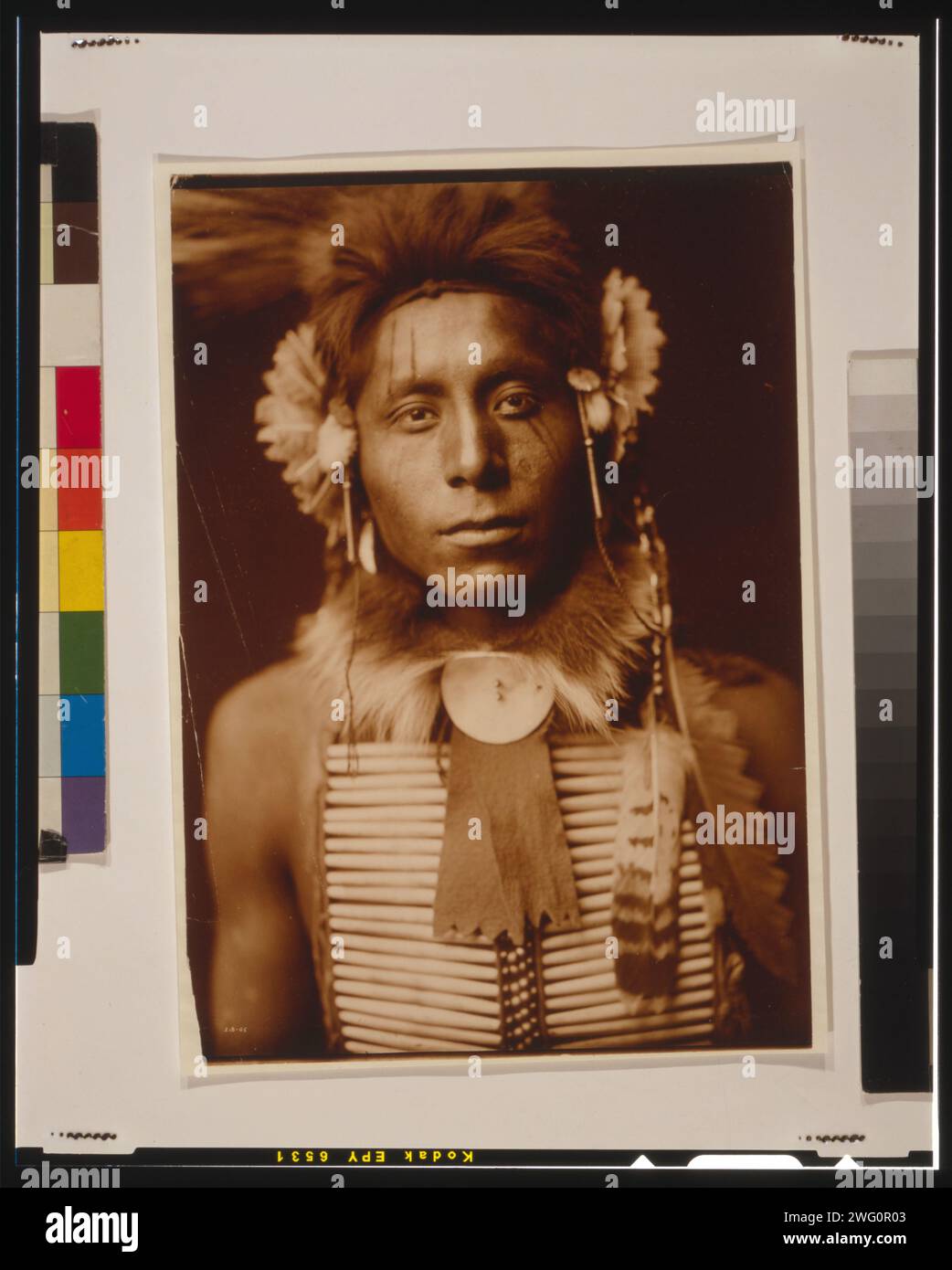 Plains tribe man portrait hi-res stock photography and images - Alamy