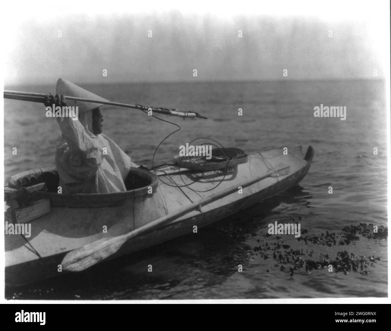 Edward s curtis photo war canoe hi-res stock photography and images - Alamy