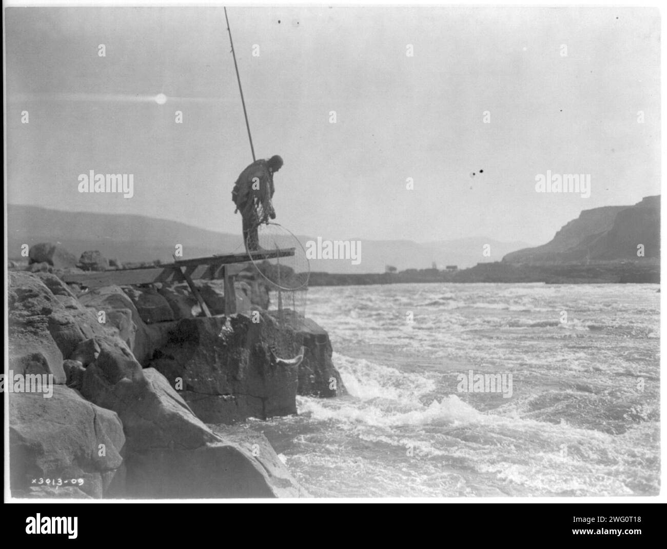 Indian fish weir Black and White Stock Photos & Images - Alamy