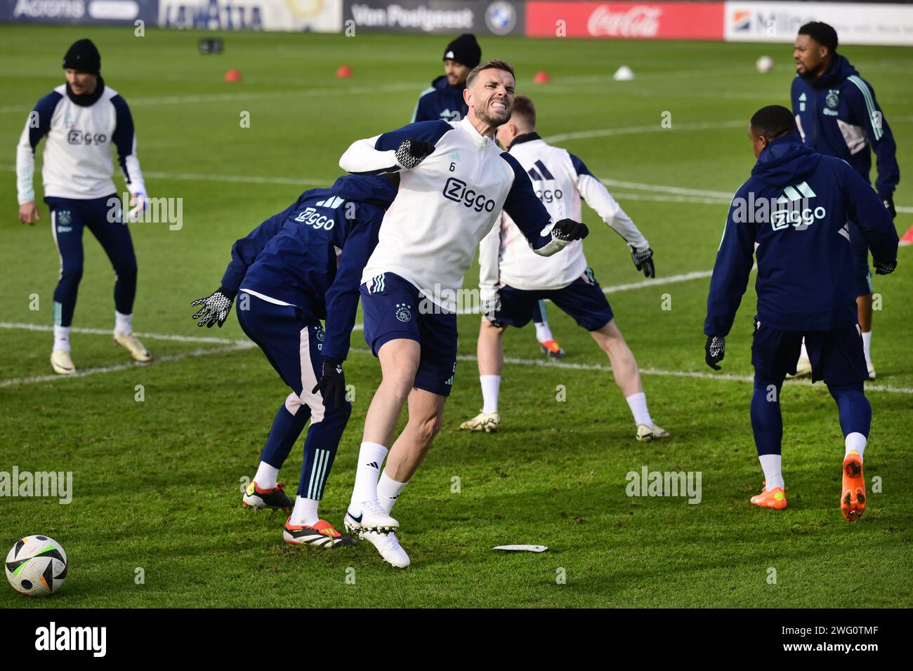 AMSTERDAM - Jorrel Hato of Ajax stood on the foot of newcomer Jordan ...