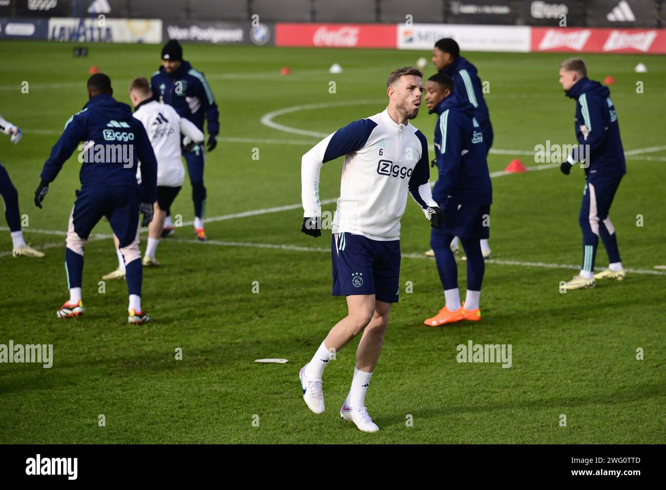 AMSTERDAM - Jorrel Hato of Ajax stood on the foot of newcomer Jordan ...
