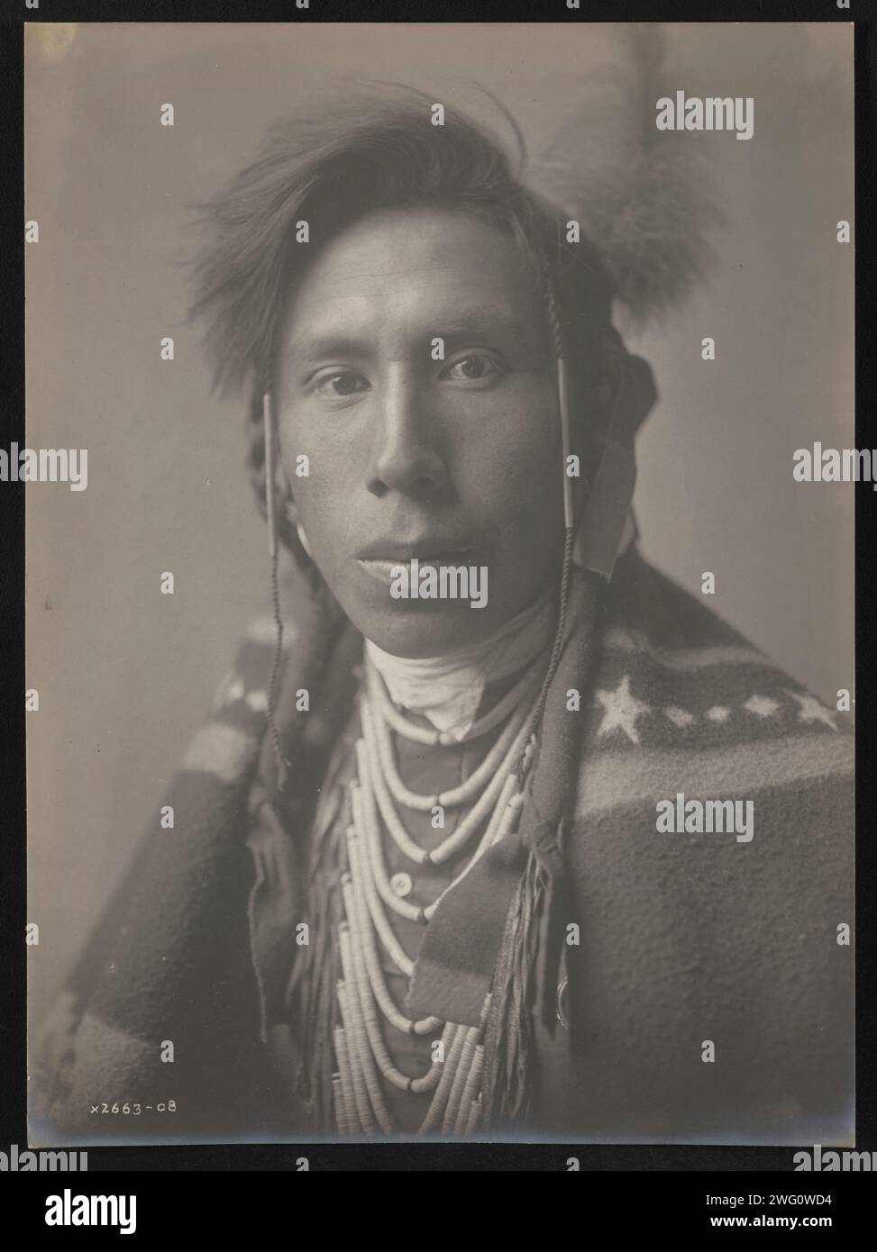 Scout That Returns, 1908. Photograph shows head-and-shoulders portrait ...