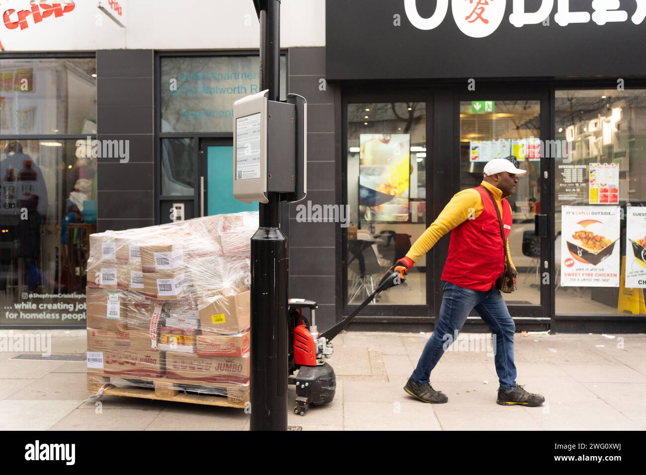 Kerbside delivery London Stock Photo - Alamy