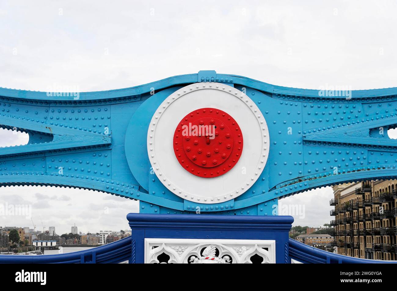 Tower bridge close up london hi-res stock photography and images - Alamy