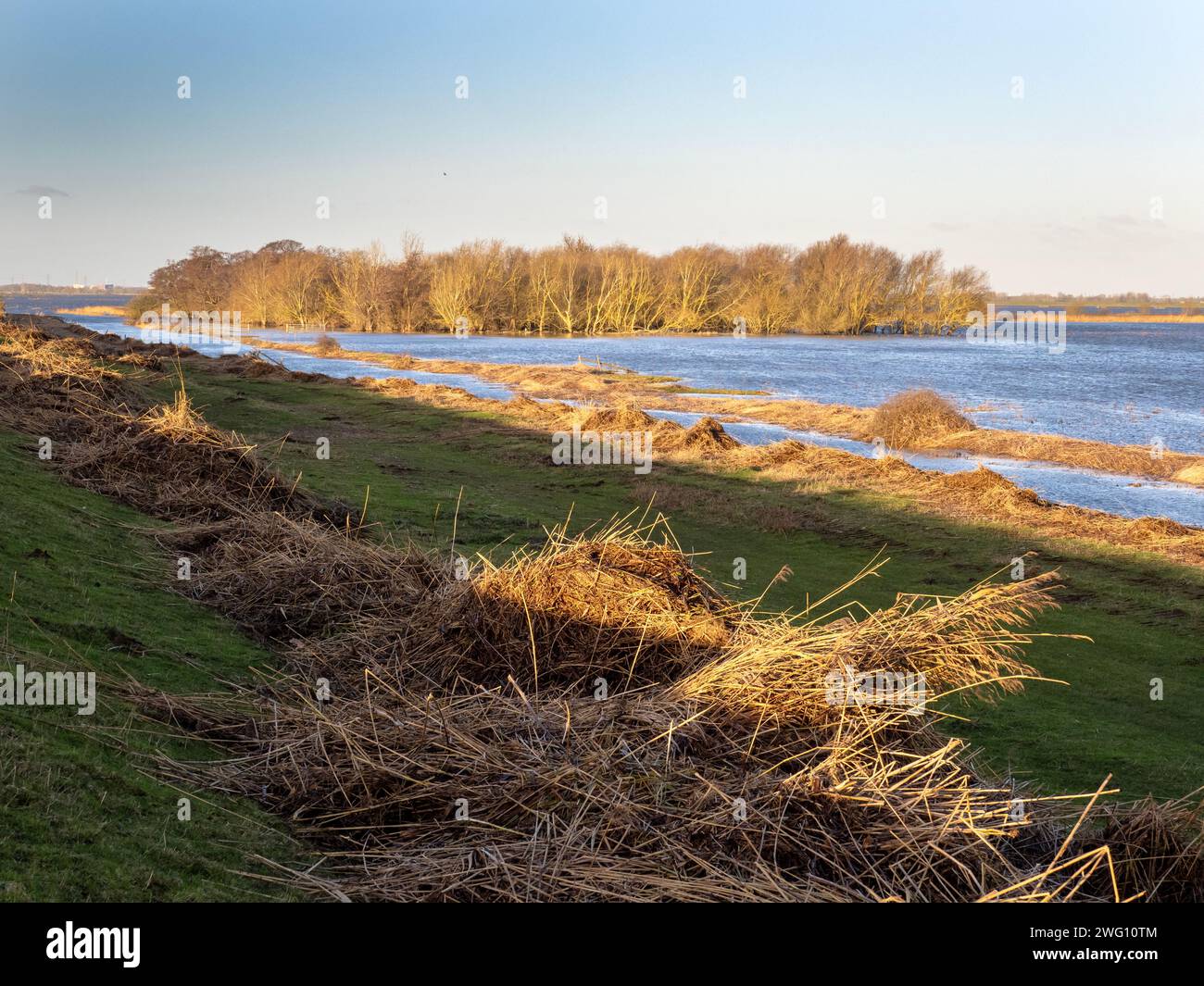 Washes in flood hi-res stock photography and images - Alamy