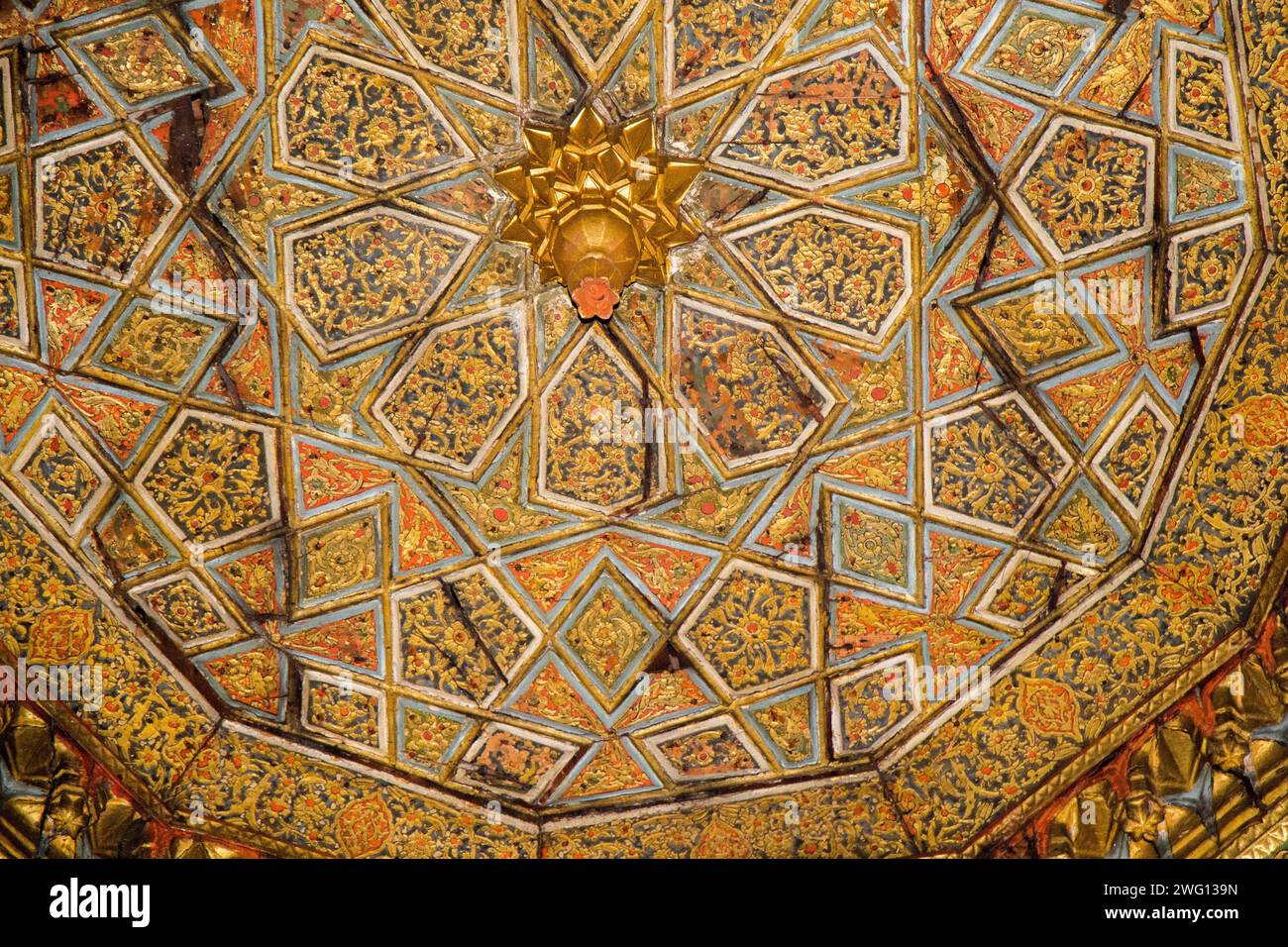 Surface geometry hi-res stock photography and images - Alamy