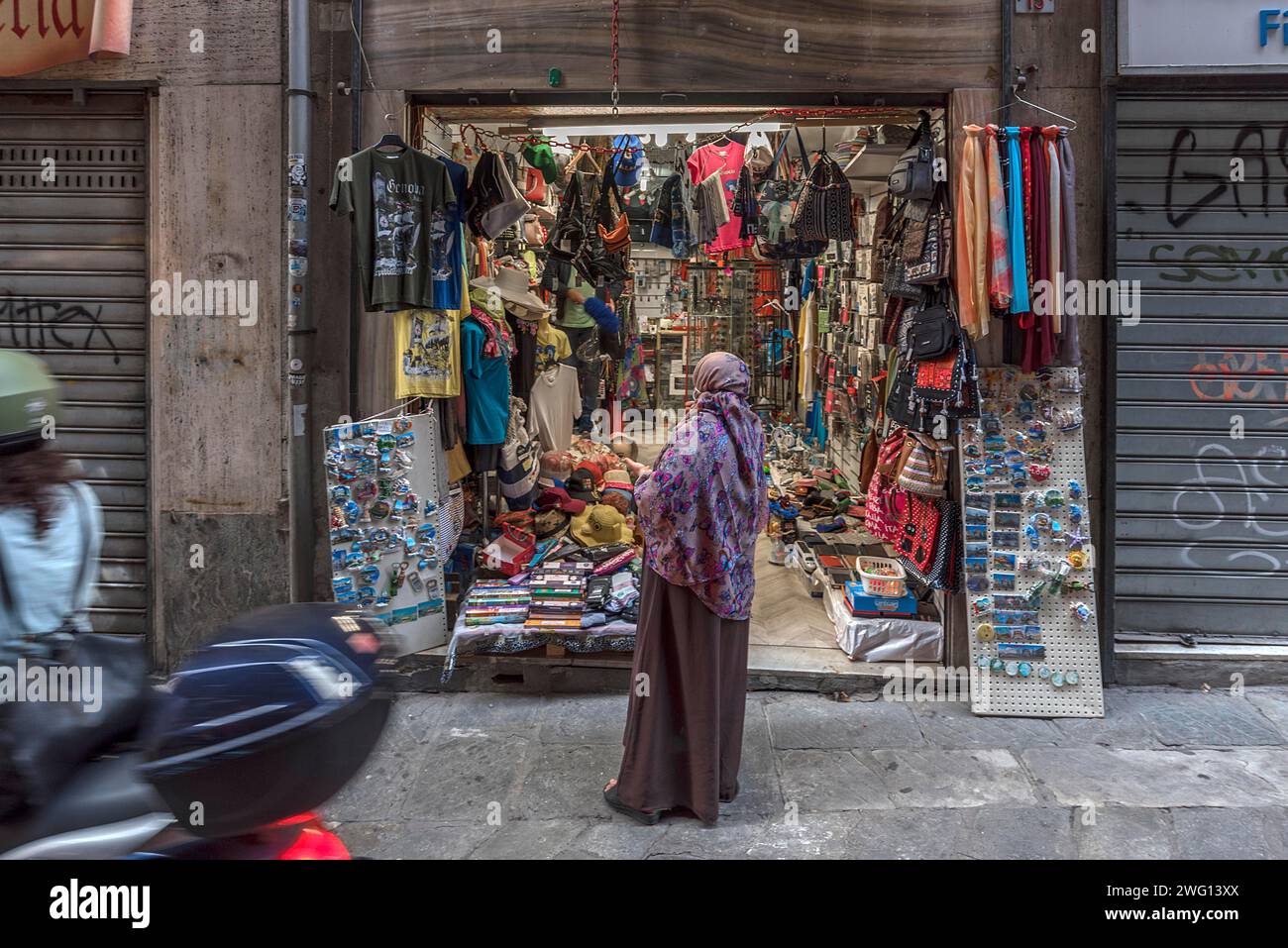 Small shop with textiles and souvenirs in the historic centre, Genoa ...