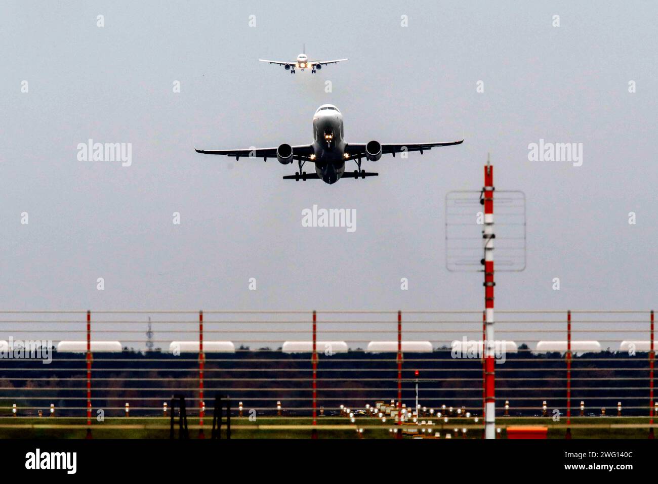 Ber airport 2021 hi-res stock photography and images - Alamy